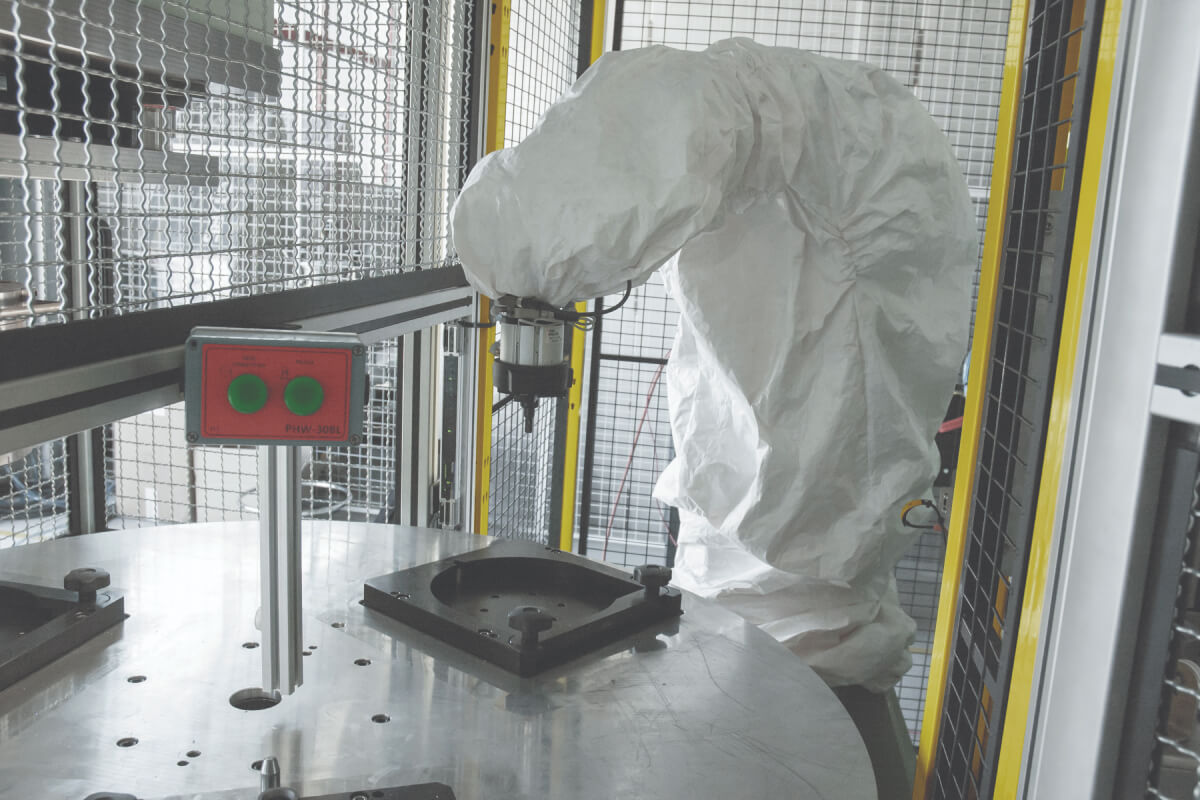 EVO COAT Protective covers for Mitsubishi robots working in the ...